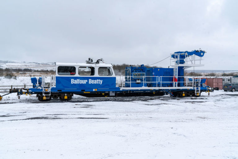 Wagon Mounted Cranes and Cable Handlers - G.O.S Tool & Engineering ...